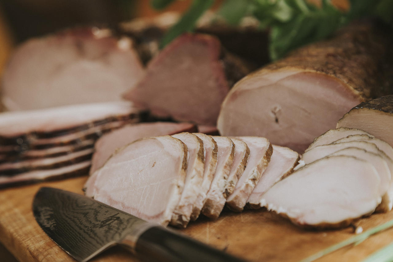 Rebaseonu.ee - suitsuliha, käsitöö grillvorstid, šašlõkk, kastmed ...
